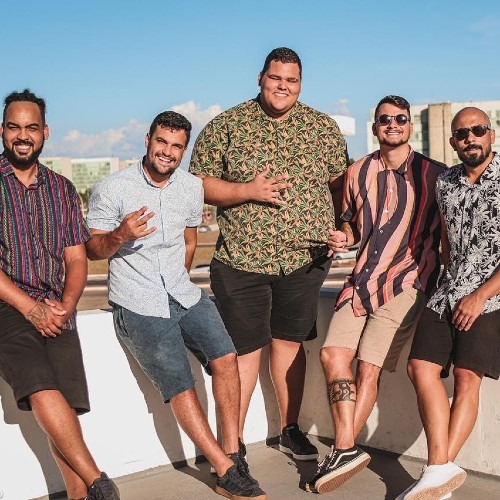 Menos é Mais lança single inédito "Adorei" | Música | DeBoa Brasília