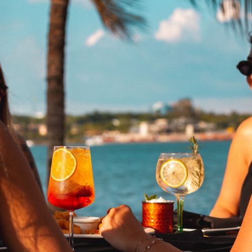 Happy hour no Pontão tem sugestões para a temporada de calor | Happy ...
